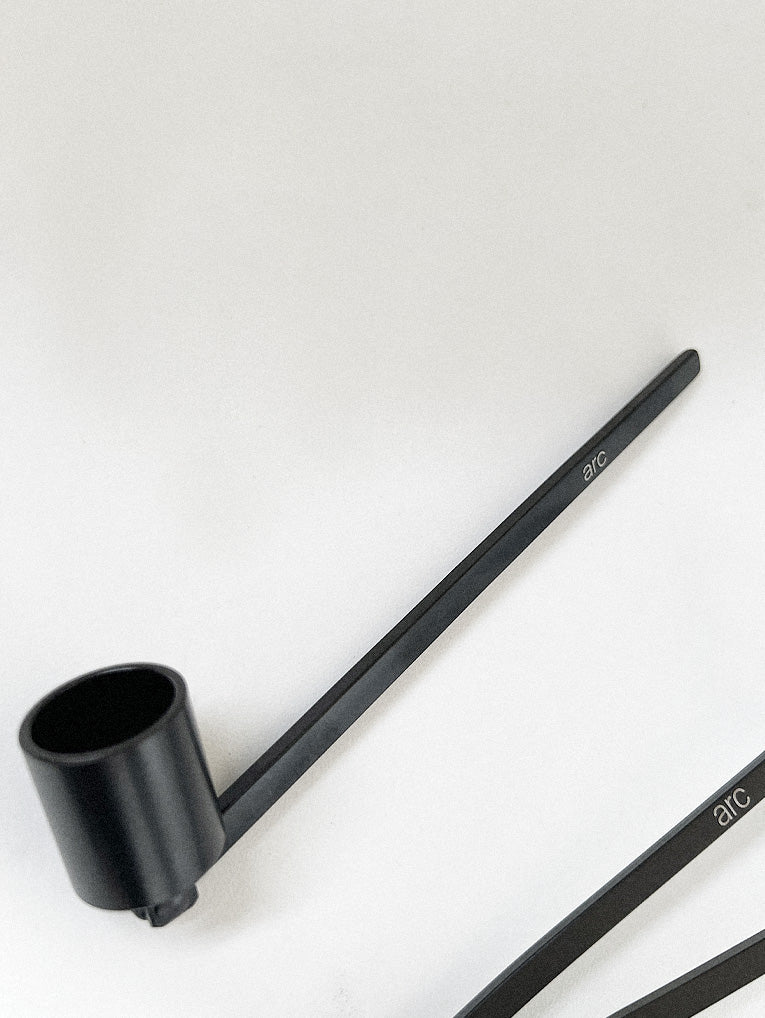 Arc candle snuffer – Supply